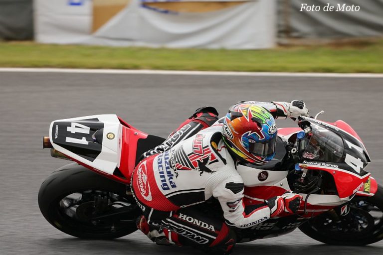 ST600 #41 Honda Suzuka Racing Team 田所 隼 HONDA CBR600RR | Foto de Moto